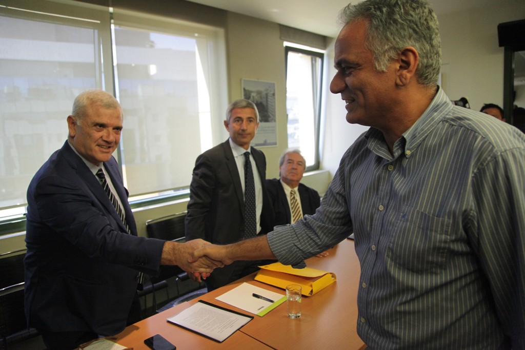 Δεν ντρέπεται λιγάκι ο Πάνος Σκουρλέτης; – Ο Κόσμος της Ν. Φιλαδέλφειας